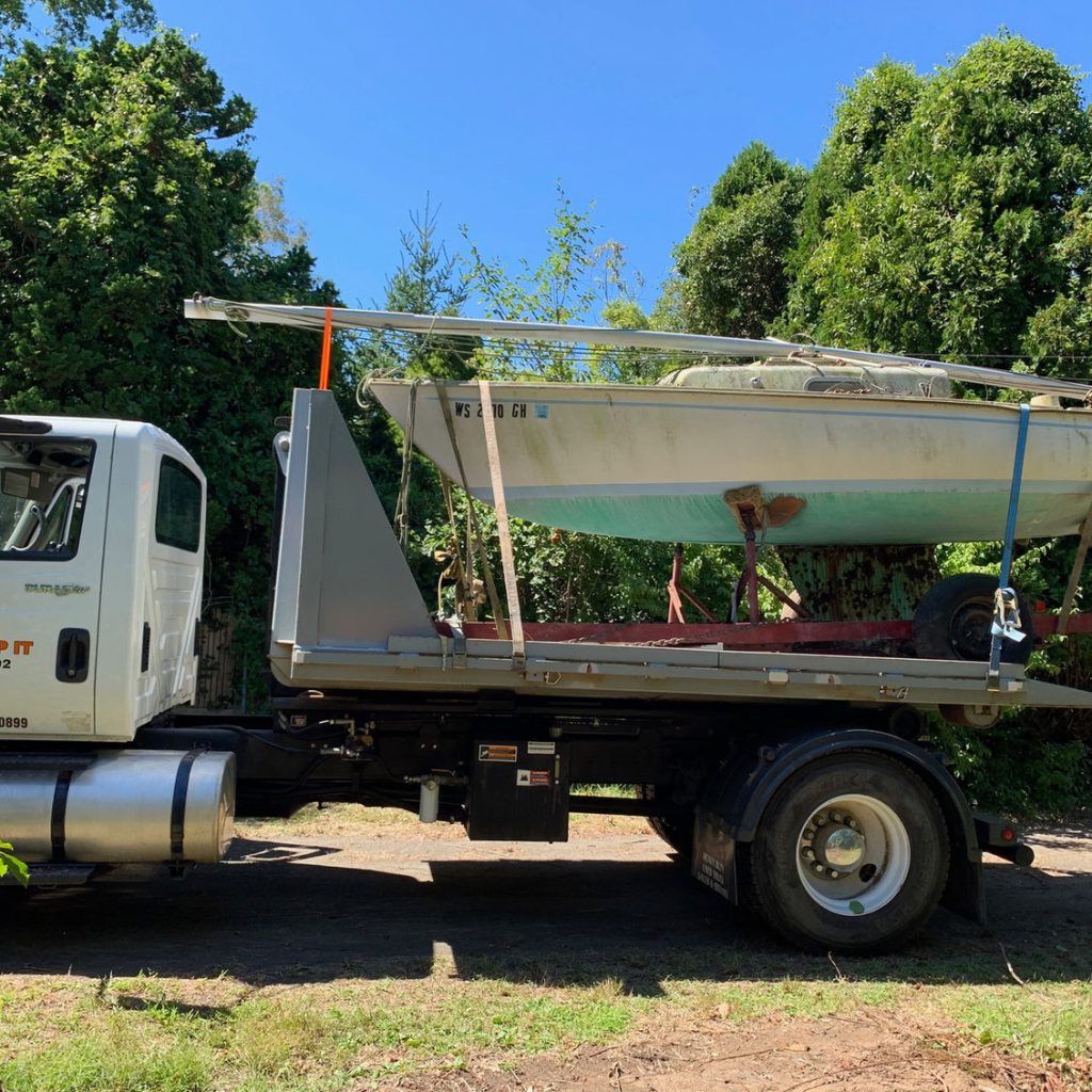 Credible Boat Removal New Haven CT | Just Dump It